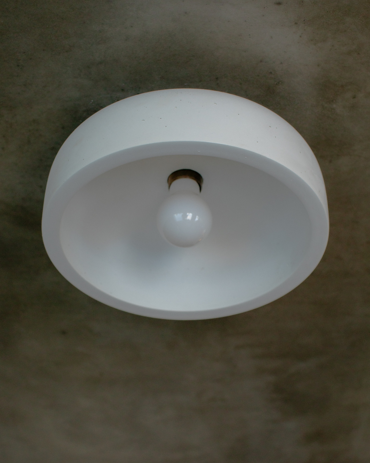 Wide Bowl Concrete Ceiling Light – Lighting Collective