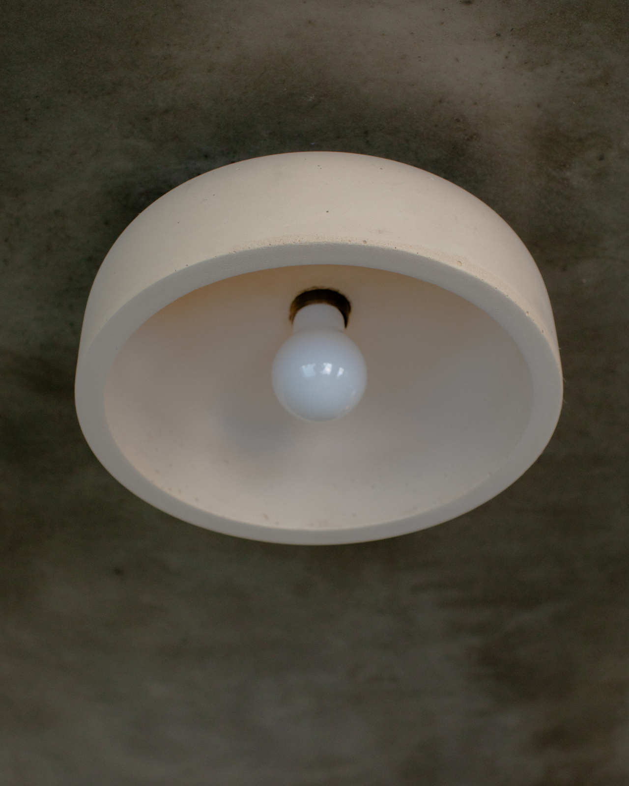 Wide Bowl Concrete Ceiling Light – Lighting Collective